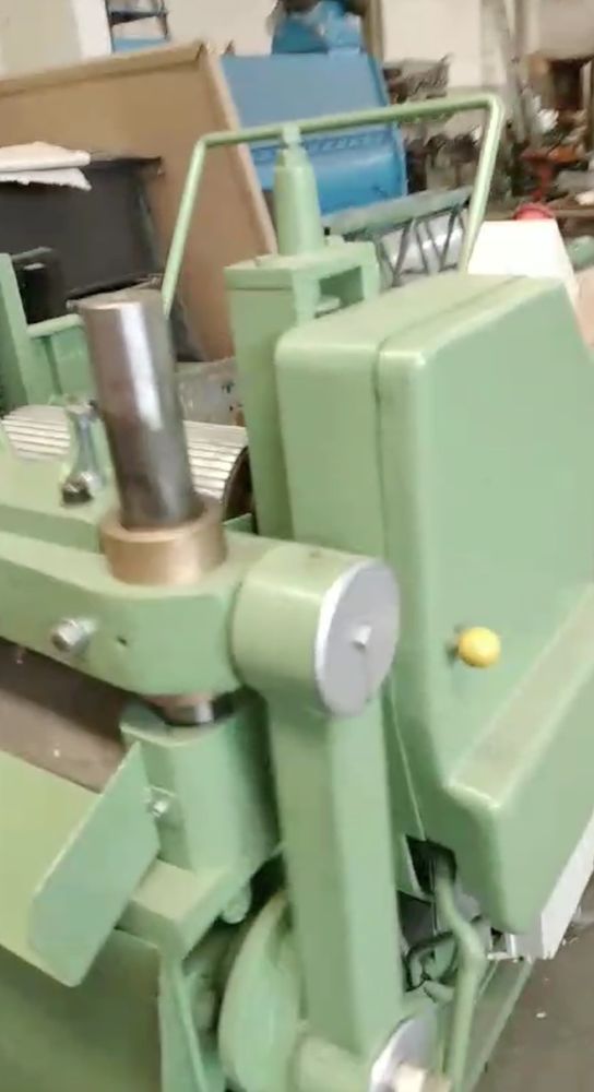 FGP guillotine cutter