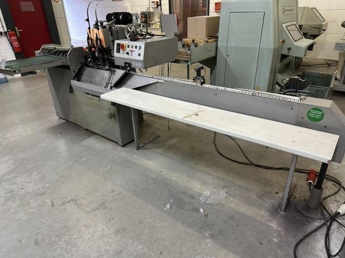 Hohner Accord 30 Saddle Stitcher