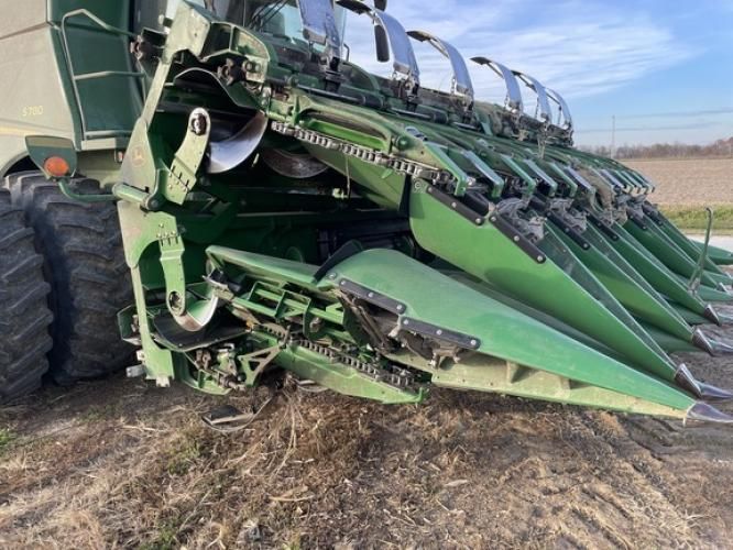 John Deere 712FC Corn and Row Crop headers