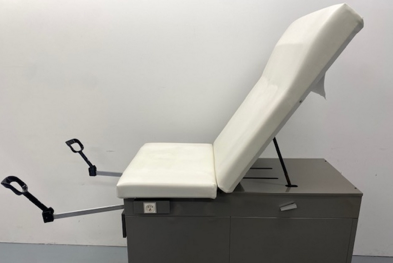 Midmark Ritter 100-013 Exam Table