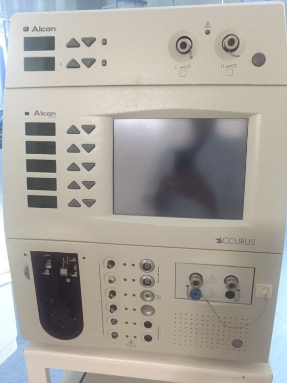 Alcon Accurus 400