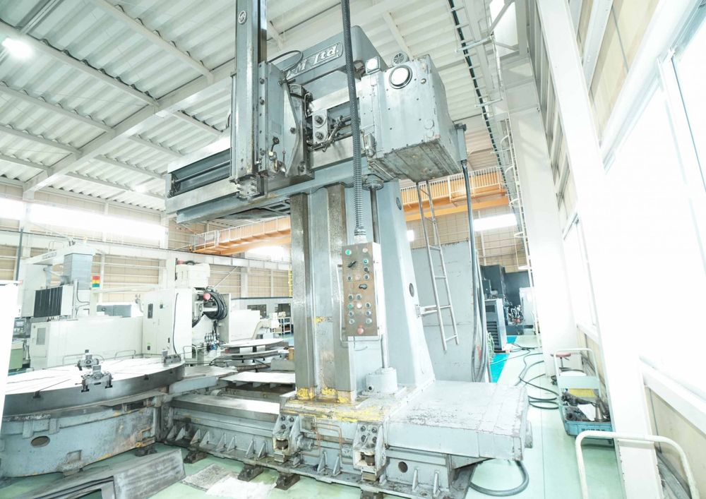 Om OM Seisakusho TMS2-20/55 Vertical Turret Lathe