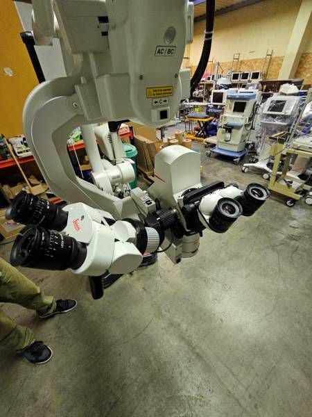 Leica M520 OH3 Neurosurgical Microscope