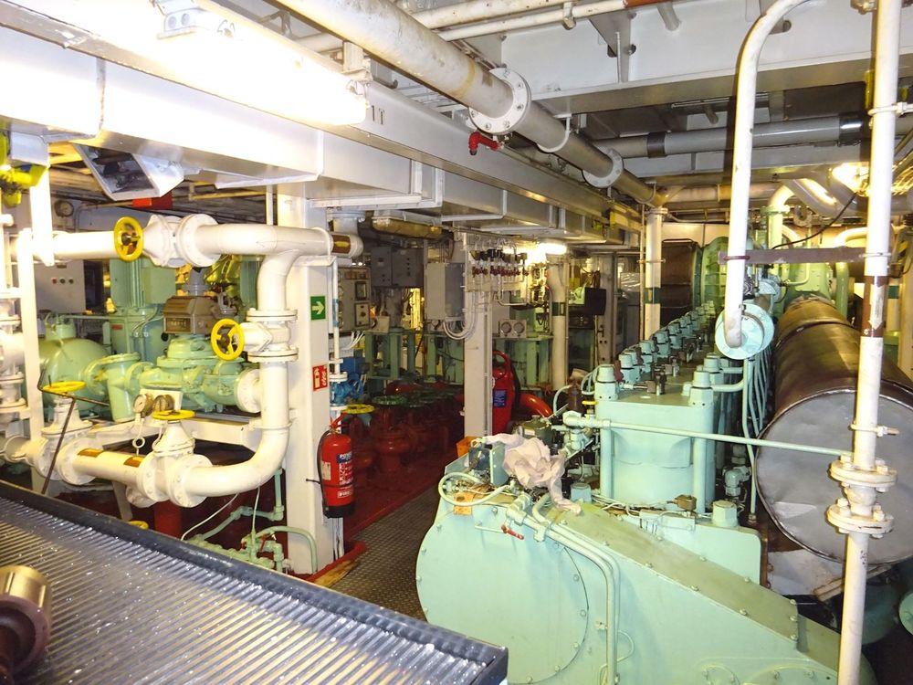 Wichmann 9AXAG Marine Diesel Engine