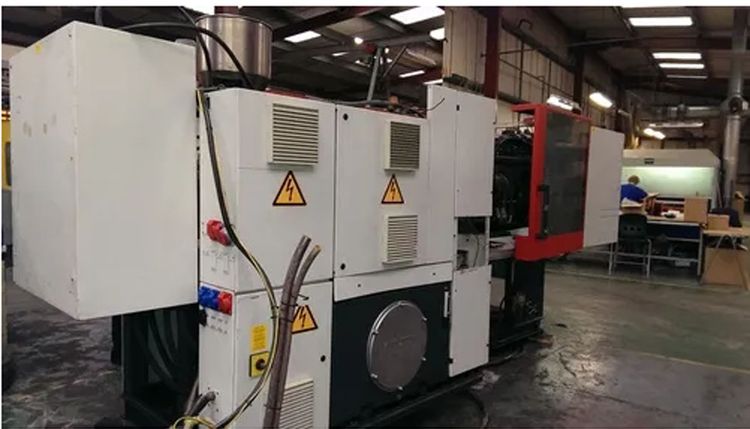 Cincinnati Injection Molding Machine 85 T
