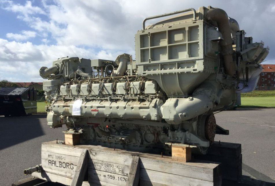 4 MTU 16V 396 TB84 MTU 16V 396 TB84