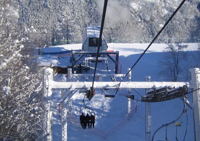 Poma TSF-Chairlift fix grip