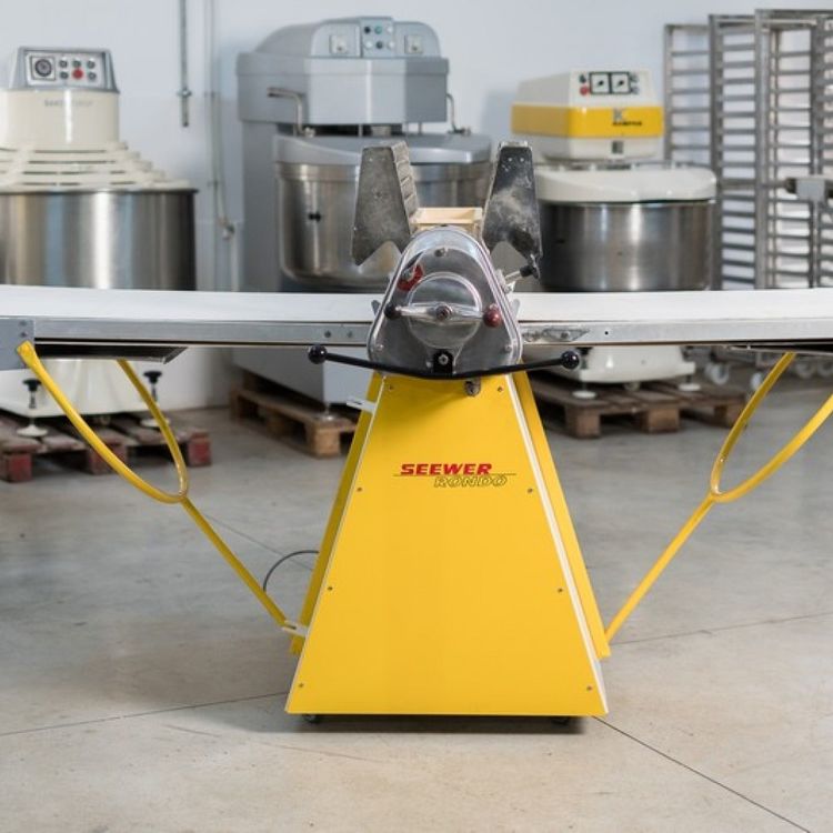 Seewer Rondo SYN 308, Sheeter