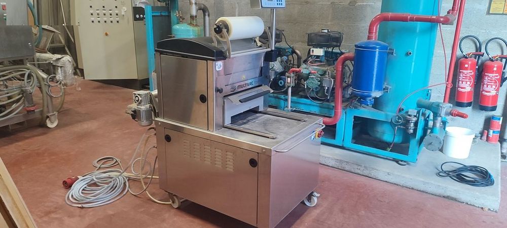 Multivac T200 Semi-automatic stainless steel traysealer