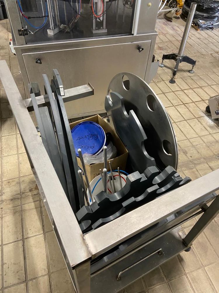 Pakinov filler, sealer/capper