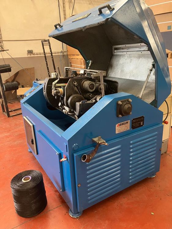 2 Roblon T - 5000 twisting machine