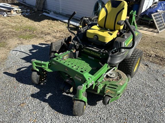 John Deere Z930M Zero-Turn Mowers