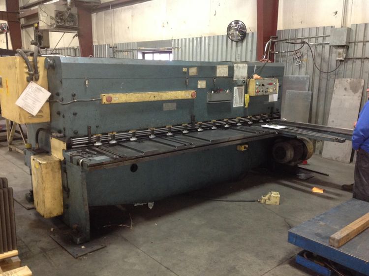 Amada M3060 Power Squaring Shear