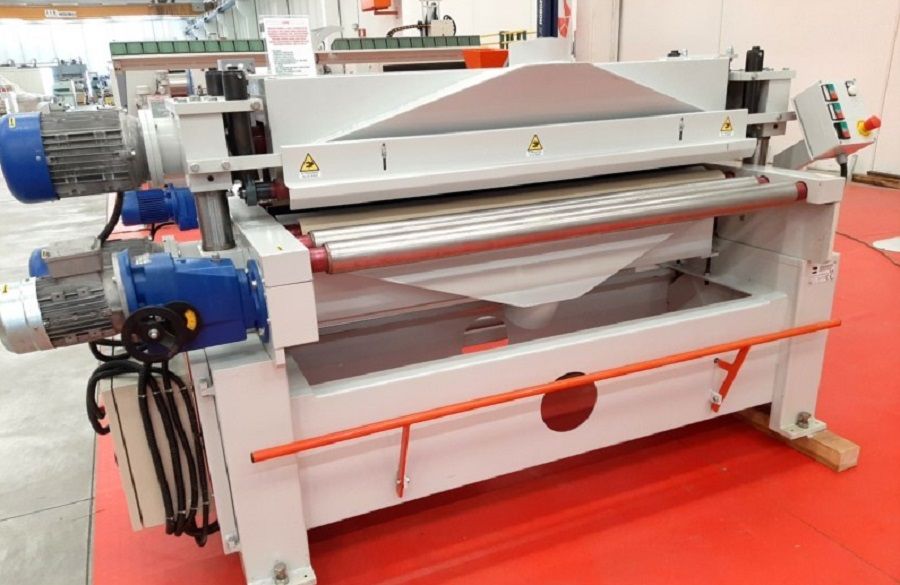 Osama SP / RSI 1400 Upper and lower brushing machine