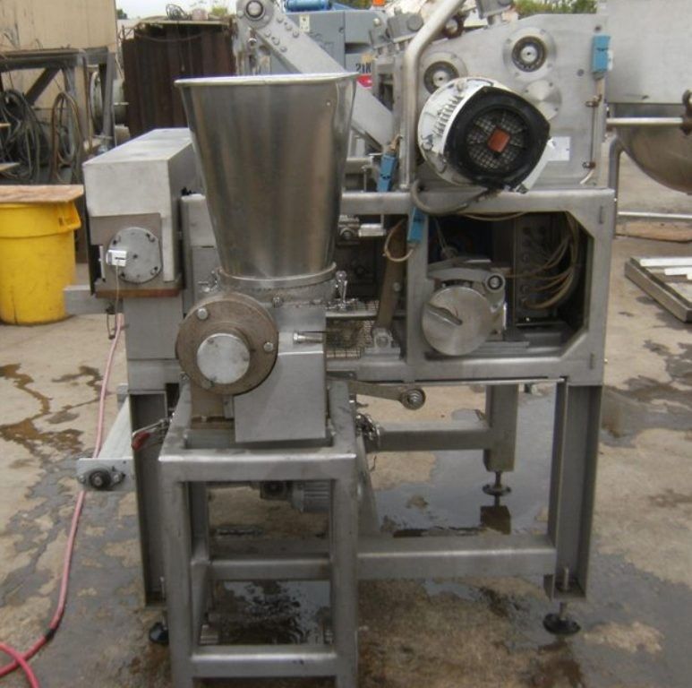 2 Toresani MRT540 Ravioli Machine