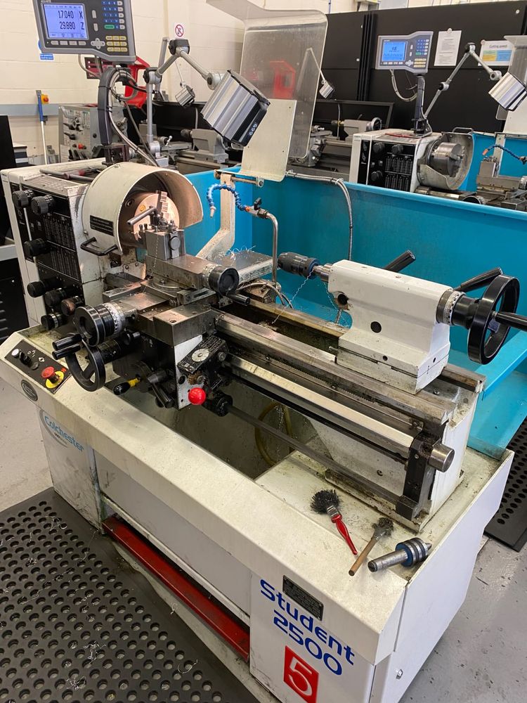 Colchester Engine Lathe 2500 rpm STUDENT 2500