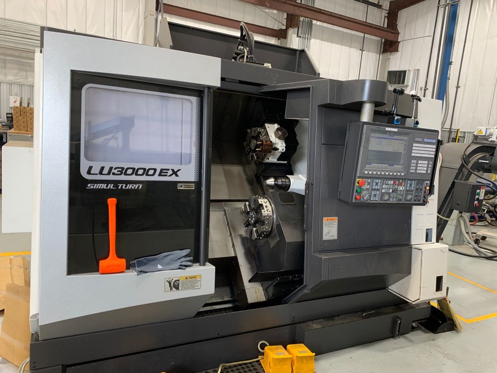 Okuma CNC (OSP- P300LA CONTROL) 5,000 RPM LU-3000 EX 2SC-600 4 Axis