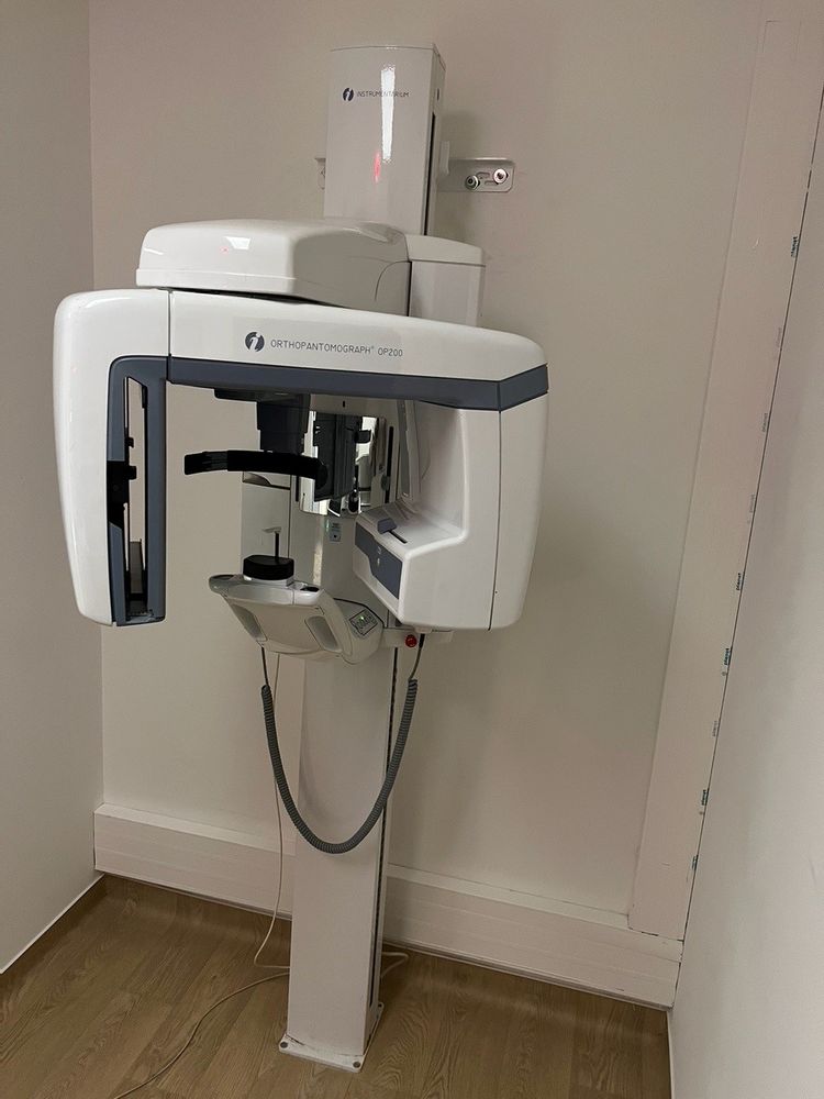 2 Planmeca Proline XC, OP200 Dental panoramas