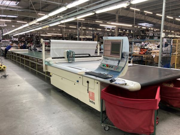 2 Lectra VT-FU-FX-72 Cutting machine