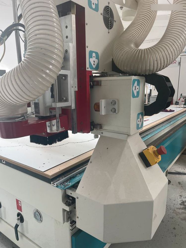 CNC DIGITAL MILLING MACHINE