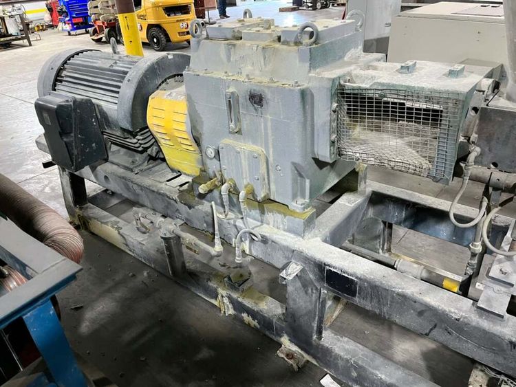 Farrell 63mm Twin Screw Extruder