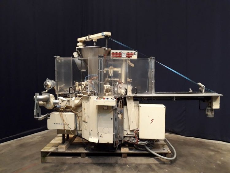 Kustner Delta DF Automatic filling and wrapping machine