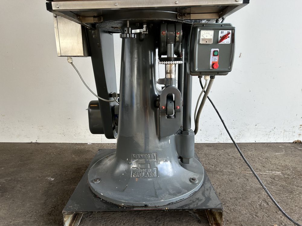 Manesty D3B Tablet press