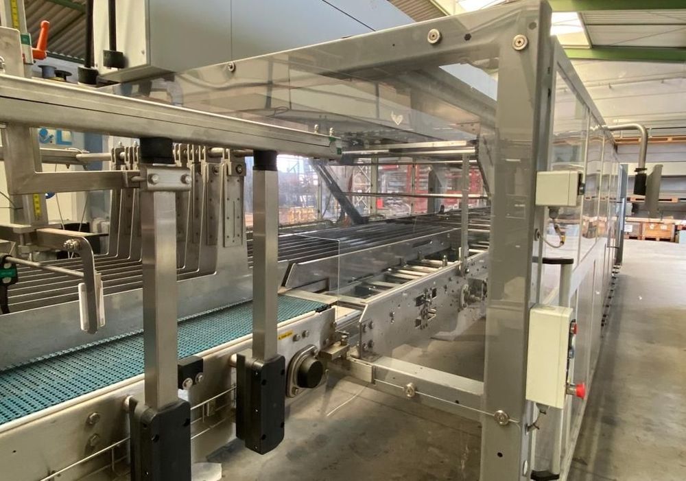 Krones 2 can and oven packaging lines