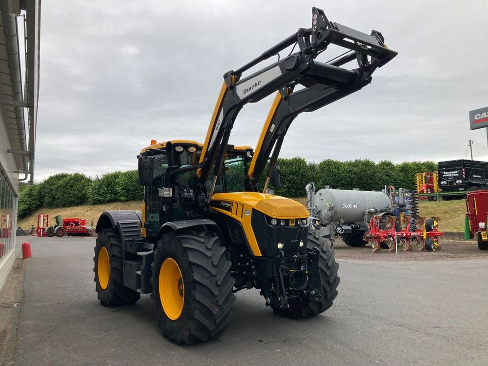 JCB Fastrac 4220