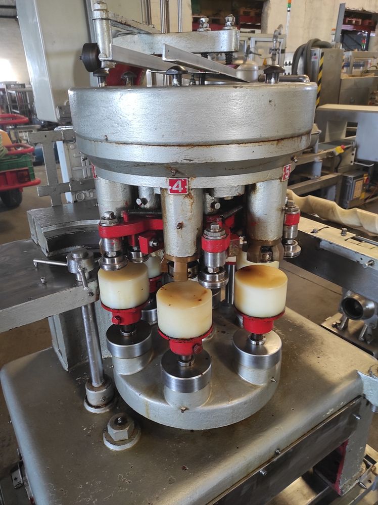 AUTOMATIC CAN SEAMER TALLERES GUTIÉRREZ ALFARO WITH 6 SEAMING HEADS 65mm