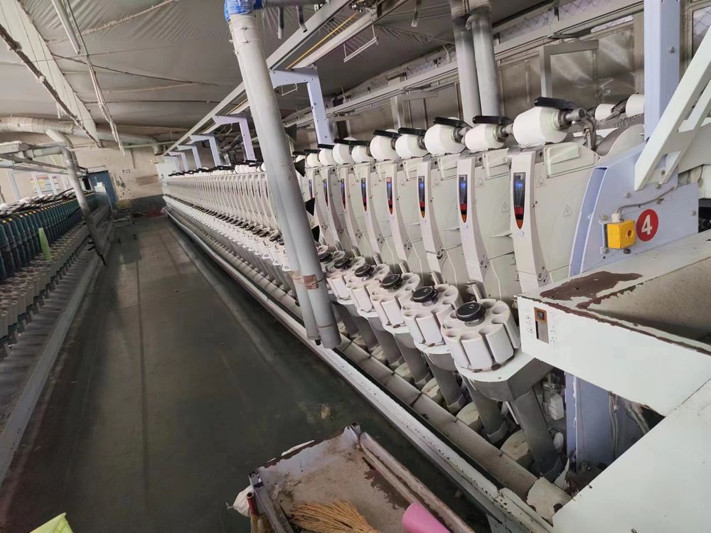 Schlafhorst Autoconer X5 spinning