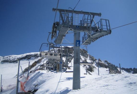 Doppelmayr 4 seats fixed grip chairlift