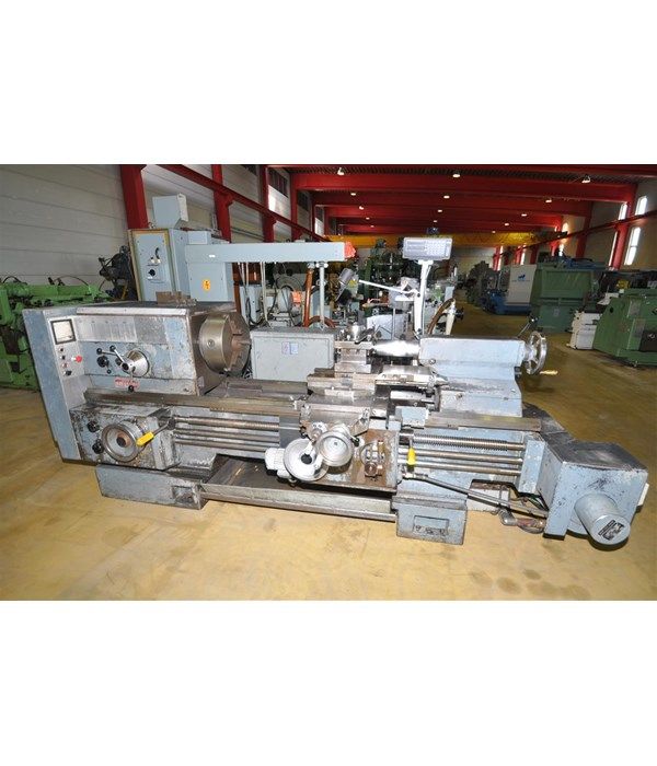 VDF Engine Lathe Variable Speed M670