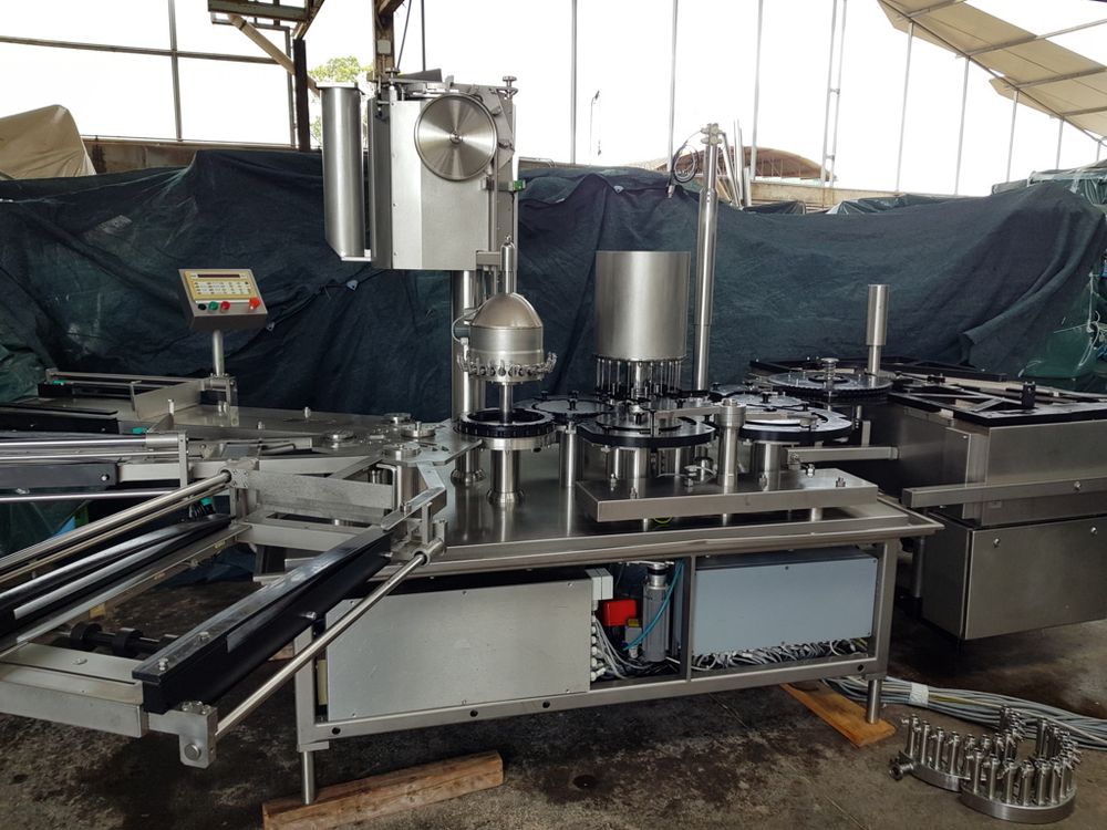 Calumatic MONOBLOCK, BOTTLE FILLING CAPPING MACHINE