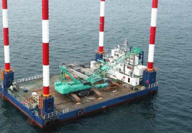 Monohull Jack Up Barge