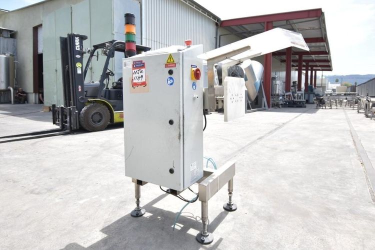 Mettler Toledo Metal Check With Automated Push