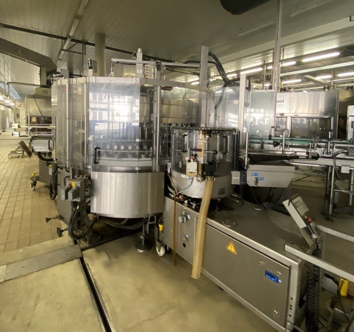 KHS GLASS BOTTLE FILLING LINE