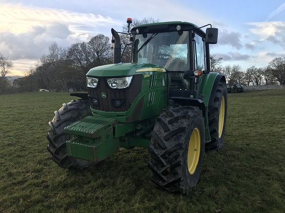 John Deere 6125M Tractor