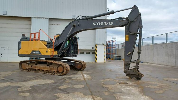 Volvo EC 250 E Tracked Excavator