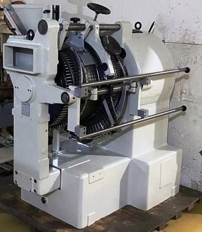 Aquarius RLM2 Lollipop forming machine