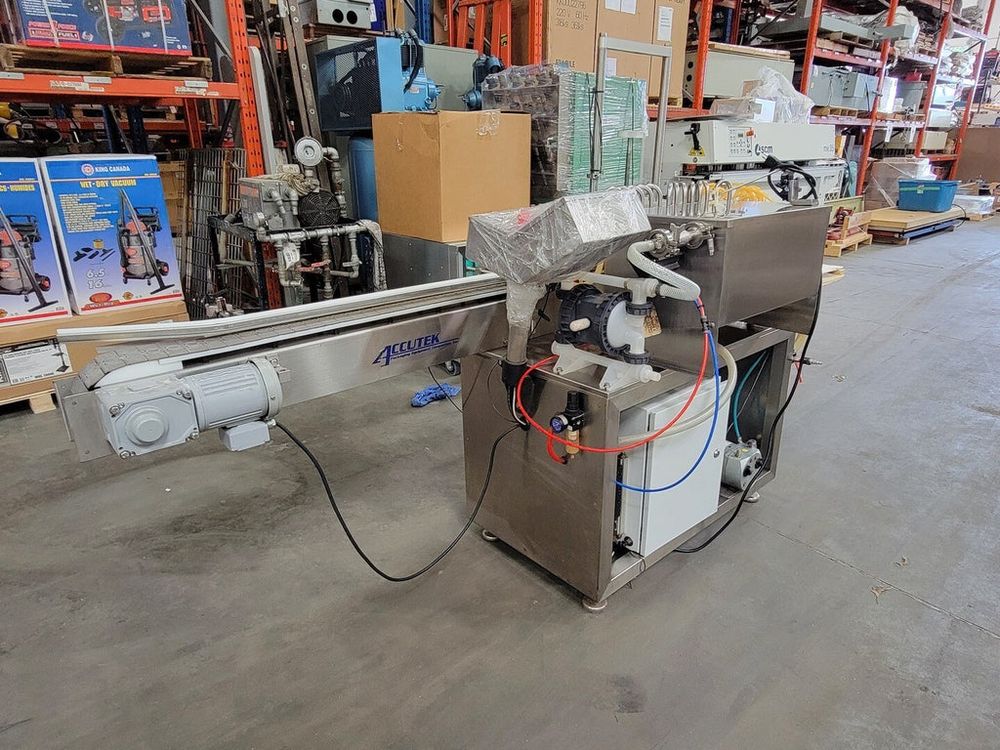 Accutek vacumm filller with retorquer 12 head vacuum filler with 6 ...