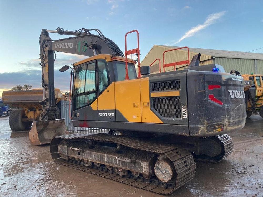 Volvo EC220EL Tracked Excavator
