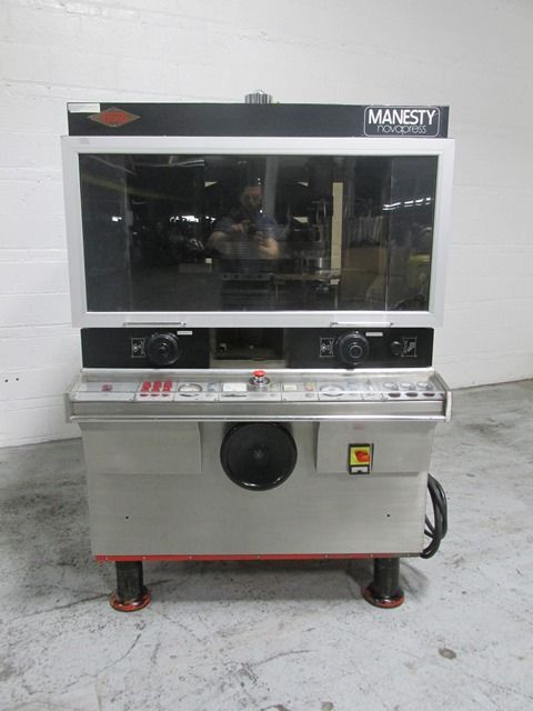 Manesty Novapress 5/8" max tablet diameter, 11/16" max depth of fill ...