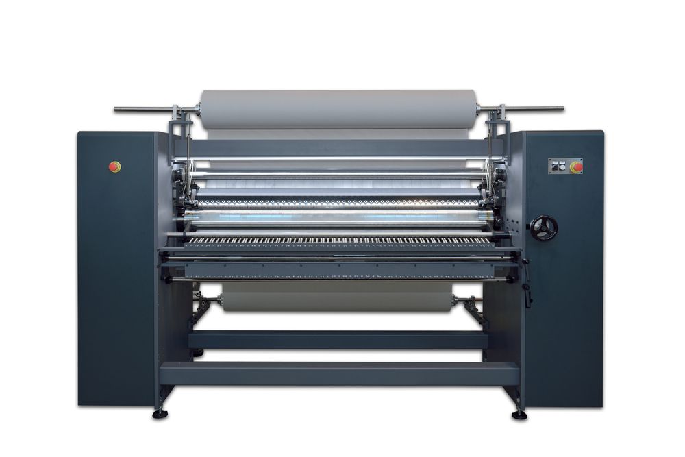 PleatOne pleating machine for Crystal pleats