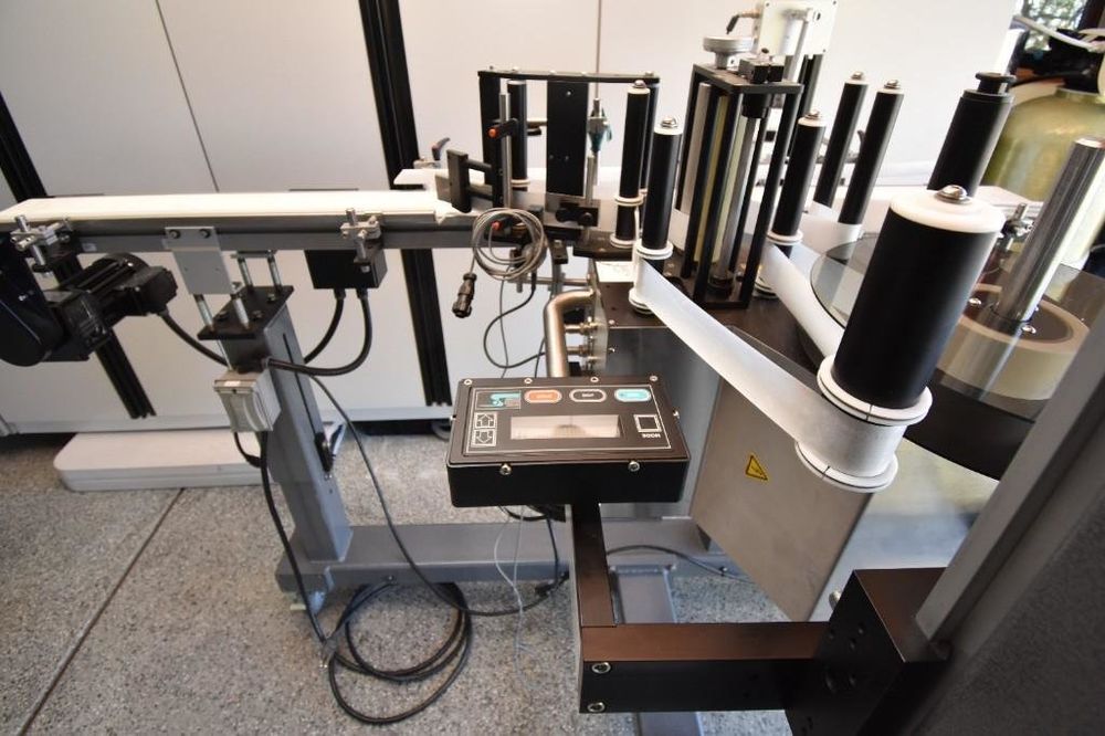 Southern Packaging ST2100, Labeler