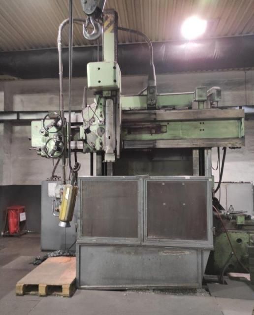 TOS SK 12 Vertical Lathes