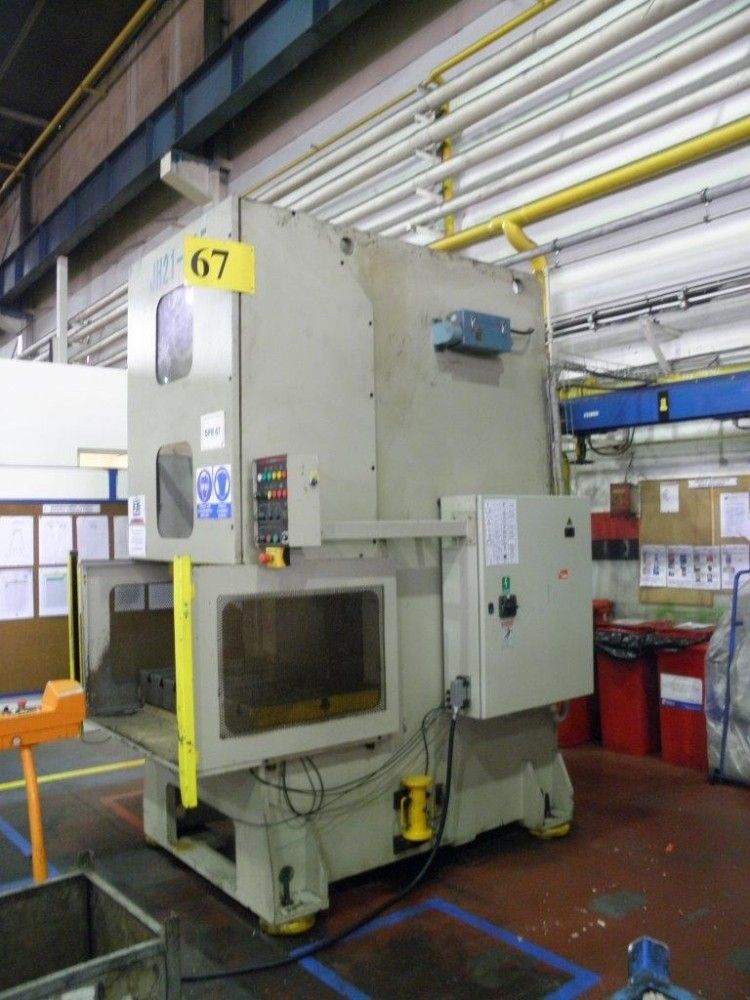 JIANGSU YANGLI JH21-125 Max. 125 Ton