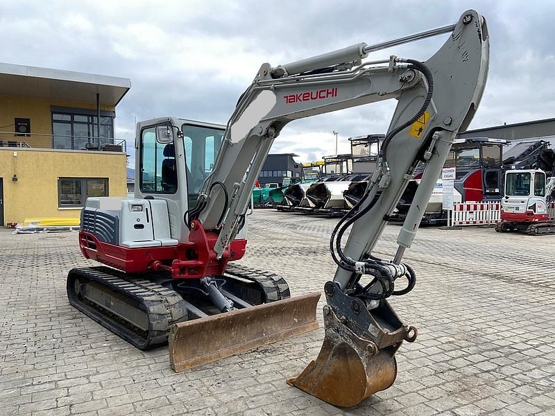 Takeuchi TB 250 - OilQuick