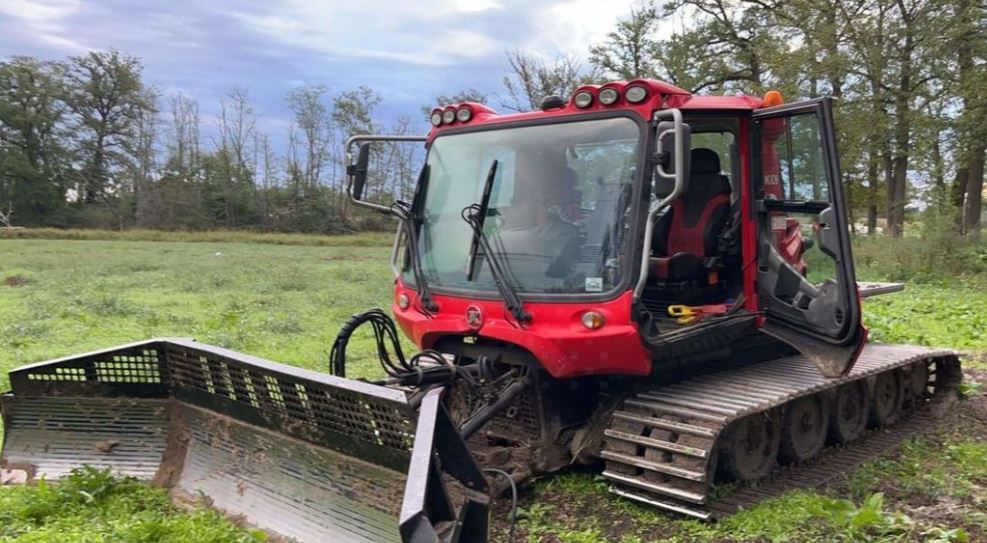 Kassbohrer, Pistenbully PB400