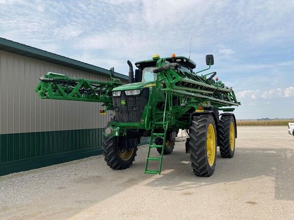 John Deere R4045